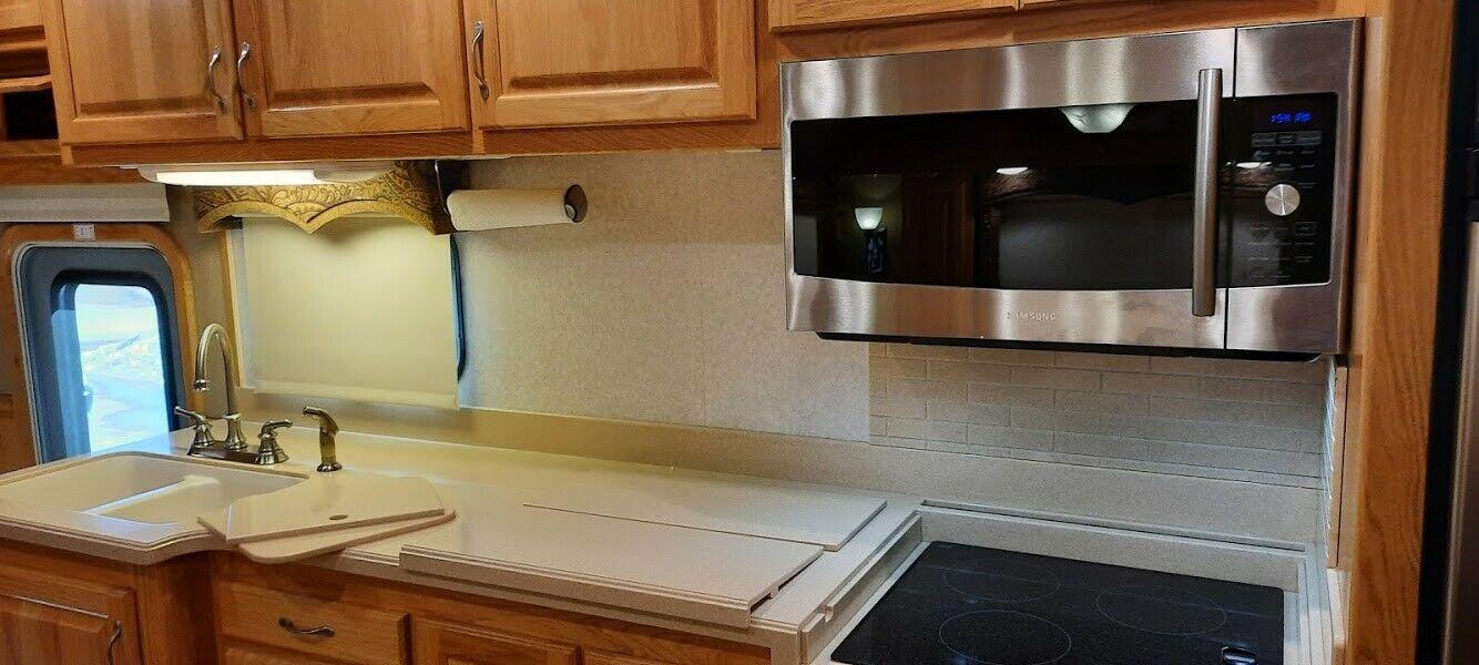 2014 Freightliner Cascadia camper [loaded with everything] for sale