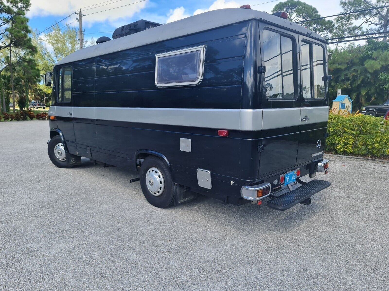 1977 Mercedes-Benz 508D Camper RV European Import 5-speed motorhome for ...