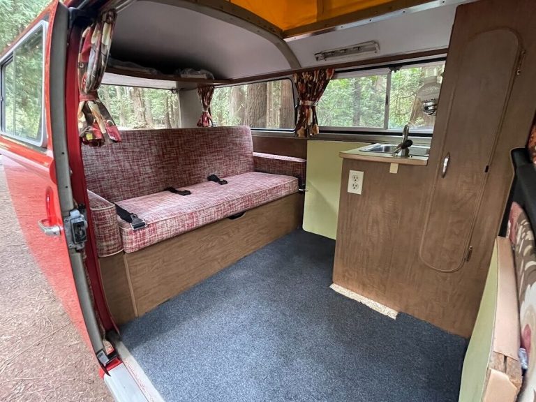 1973 Volkswagen Bus/Vanagon camper [well serviced] for sale