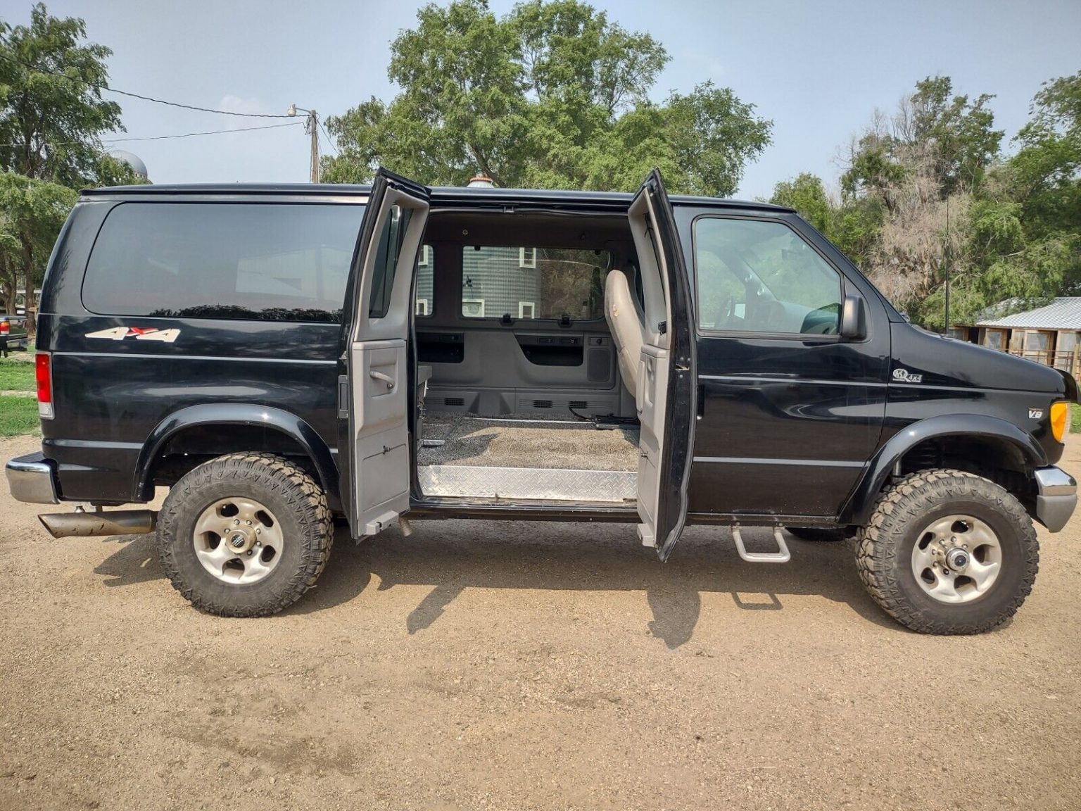 2001 Ford E-350 camper [Quigley 4×4 conversion package] for sale